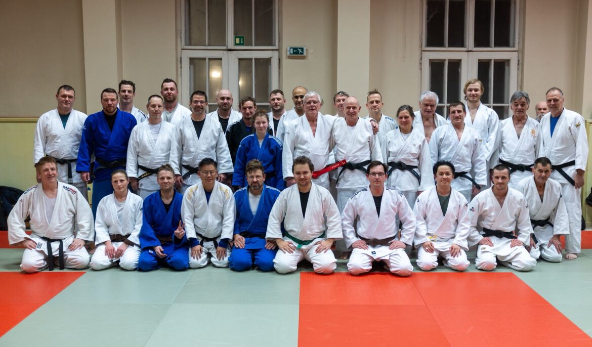 Gelungener Trainingsauftakt unserer Erwachsenengruppe mit Detlef Ultsch ...
